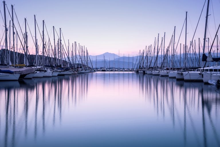 YOUR GUIDE TO SAFE NIGHTTIME BOATING - Pontoon Living